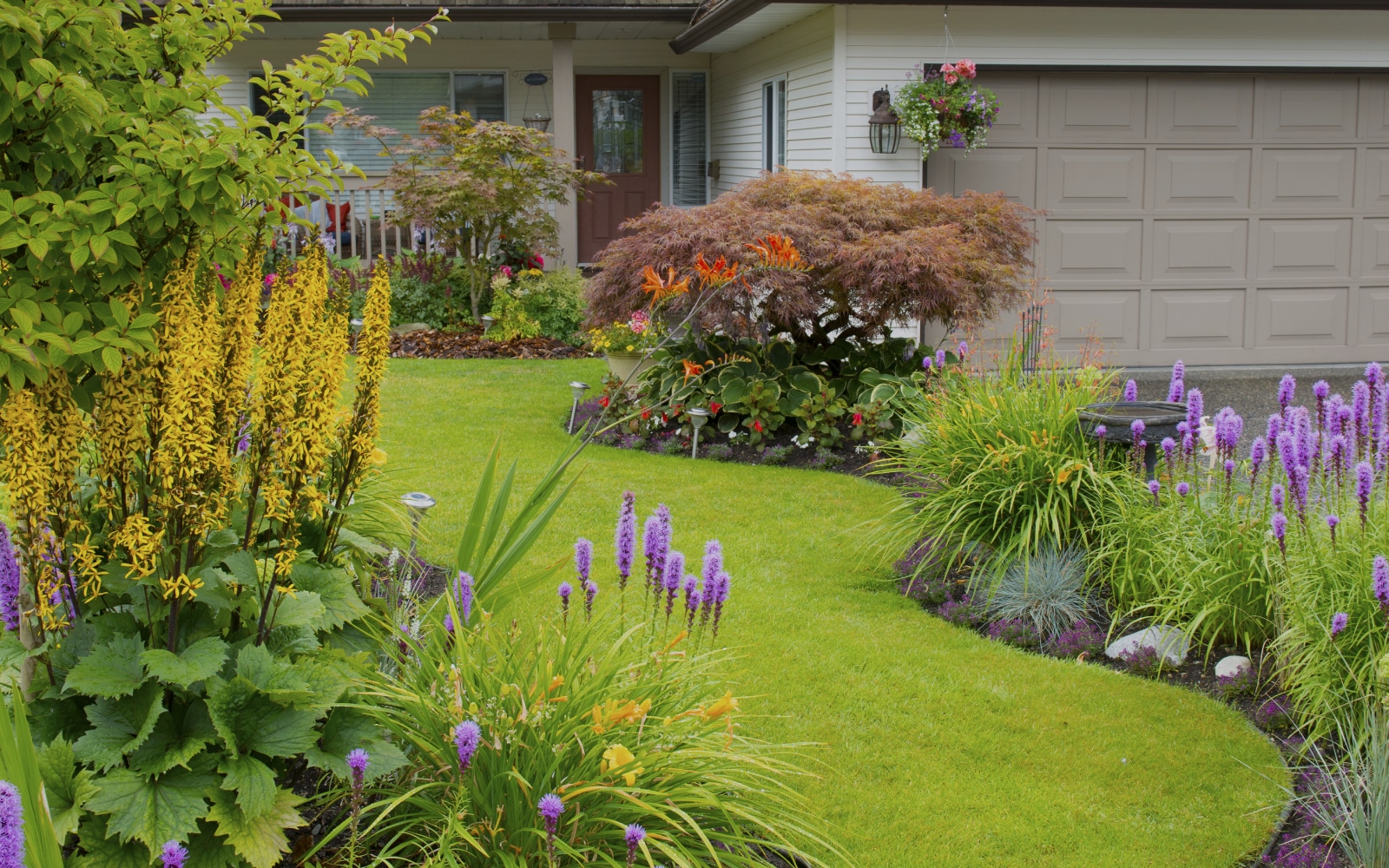 Serviz Proz Offers Landscape Designs in Franklin, TN 37067